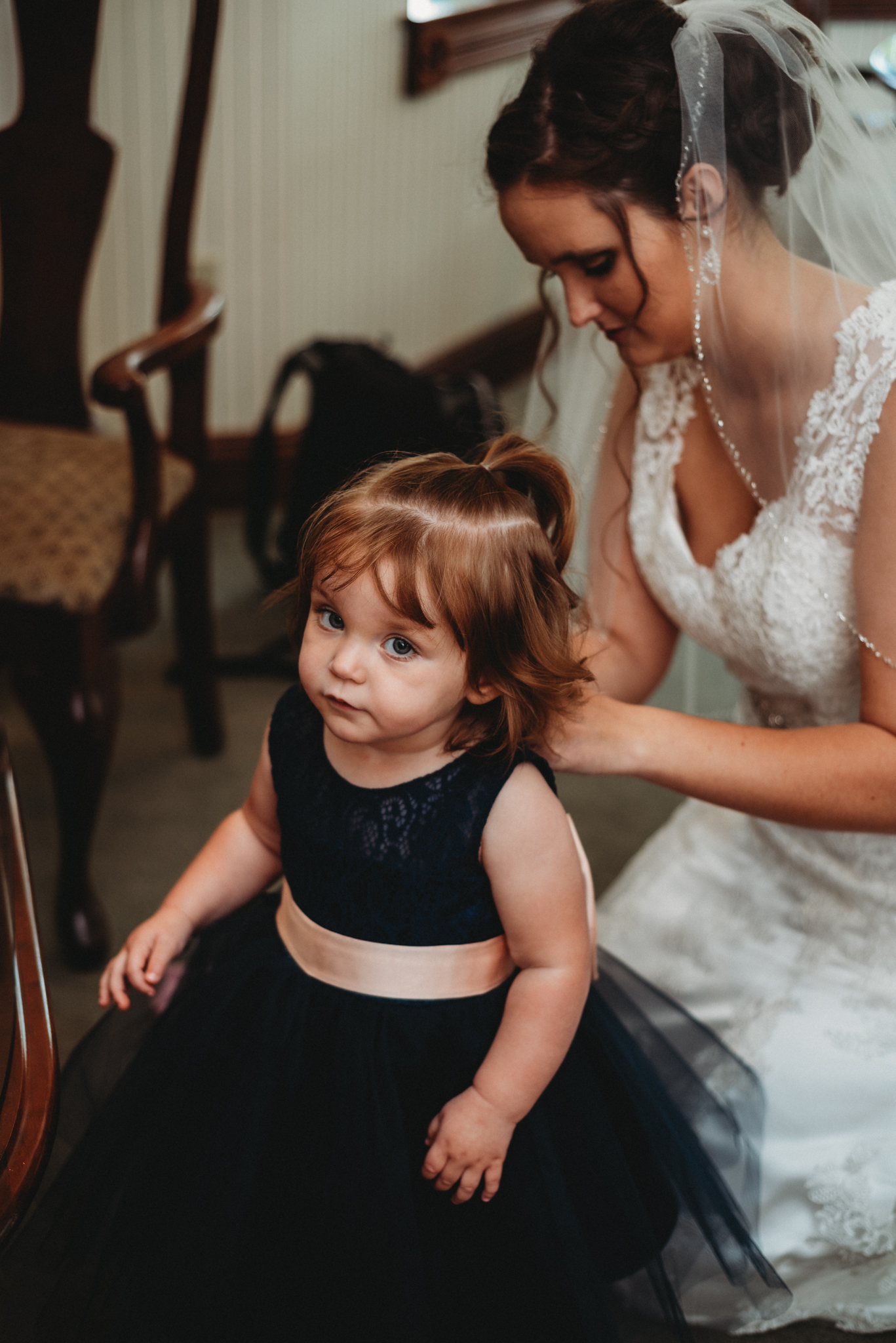 A Classic Hillside Amish Door Wedding Day in Wilmot, Ohio